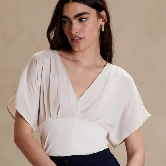 Banana Republic | Tops | Banana Republic Tie Back Top | Poshmark